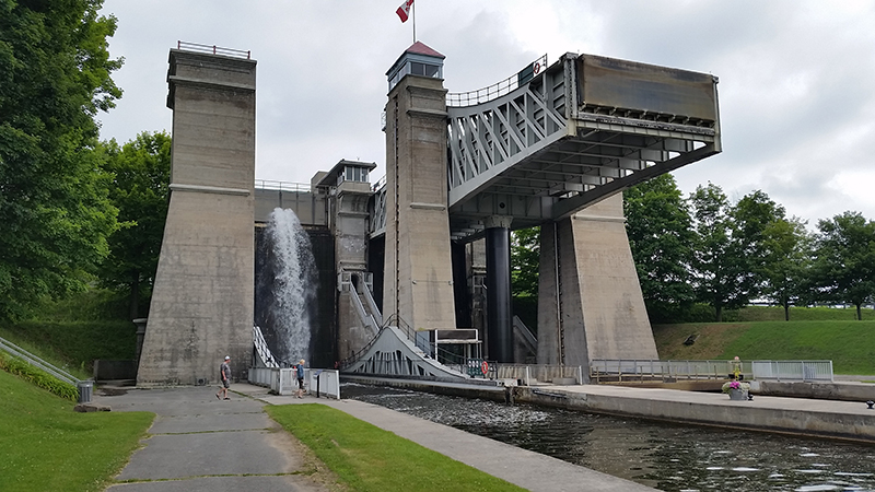 Peterborough Lift Lock - Engineering Channel