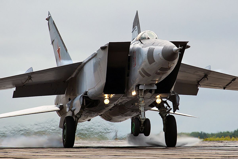 Mig-25 and Mig-31 - Engineering Channel